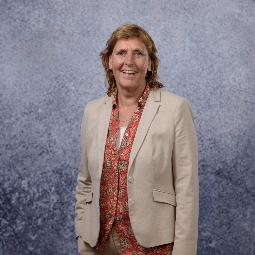 Ellen Feller - Ardis